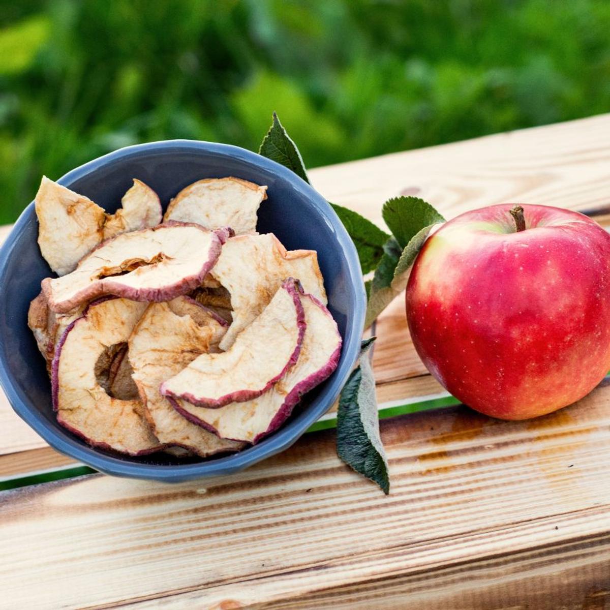Bio Apfel Chips | Der gesunde Snack - 50g knackige Bio Apfelchips hier ...
